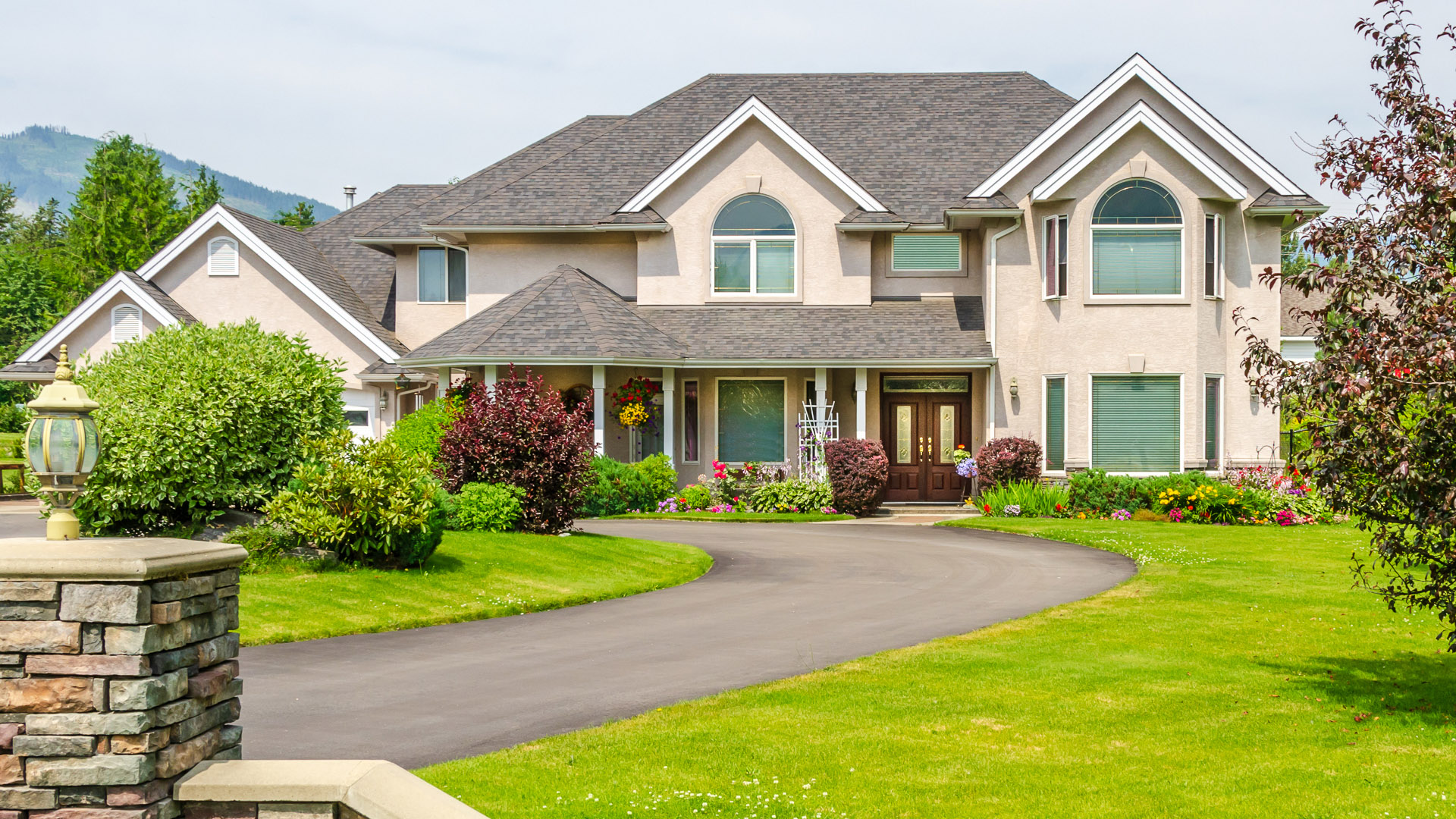 Landscape and Hardscape Contractors Bentleyville OH | J&D Landscapes